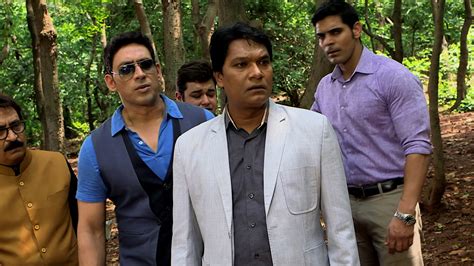 Watch CID Episode No 1281 TV Series Online Aatma Ka Saaya SonyLIV