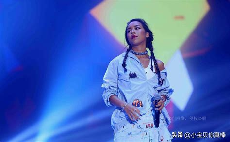 Flirting To Show Off His Wealth And Become A Mistress Jike Junyi Has