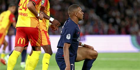 Ligue 1 Le Psg Triomphe De Lens Grâce à Un Doublé De Kylian Mbappé
