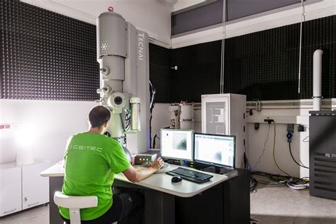 Cryo Electron Microscopy And Tomography Czech Infrastructure For