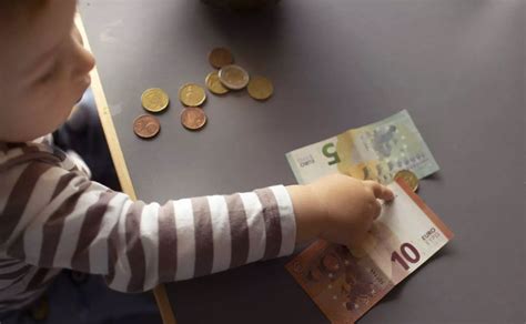 So Viel Taschengeld Sollten Kinder Bekommen Ihre Vorsorge