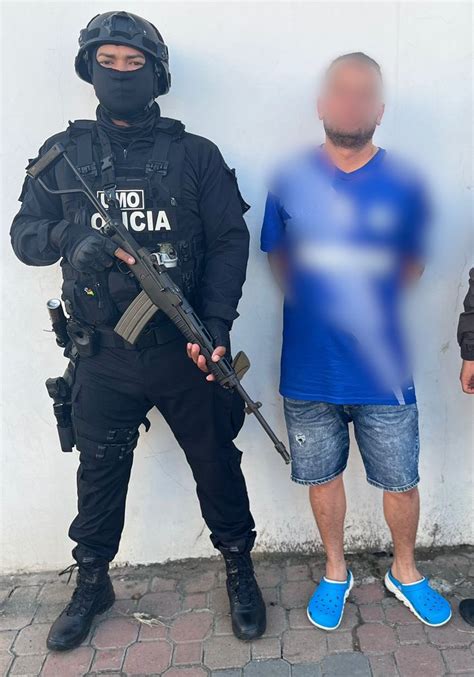 Policía Ecuador on Twitter RT CmdtPoliciaEc Tras allanamiento a un