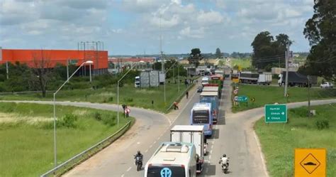 Urgente após dois dias interditada BR 116 é liberada após grave