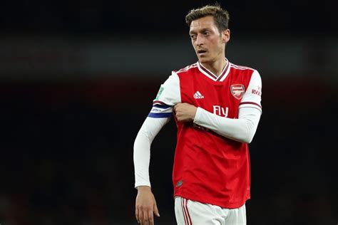 Alasan Arsenal Batal Lepas Ozil Di Bursa Musim Dingin