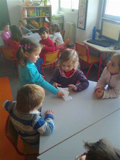 DÍA DE LA PAZ Y CUMPLEAÑOS DE LARA Blog de Infantil Amarilla Naranja