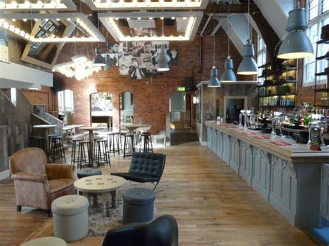 256 Wilmslow Road Fallowfield Manchester Bar Reviews Designmynight