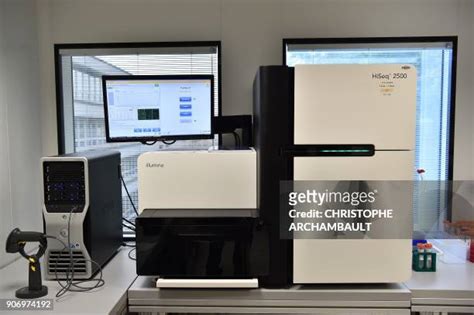 Sequencing Machines Photos And Premium High Res Pictures Getty Images