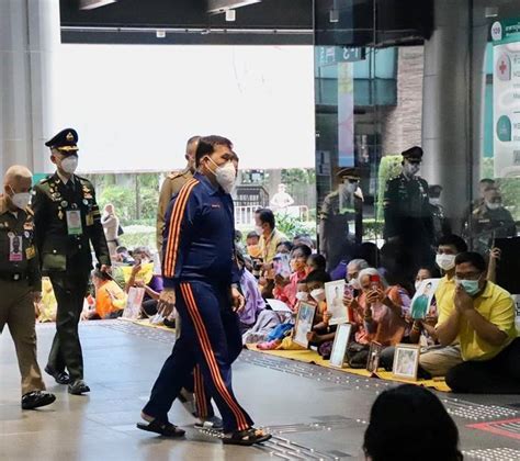 ในหลวง พระราชินี เสด็จฯ ทรงเยี่ยม ติดตามพระอาการประชวร เจ้าฟ้าพัชรกิติยาภาฯ
