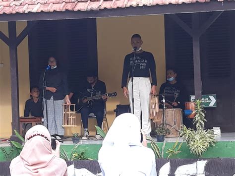 Musikalitas Puisi Smk Negeri Pangkalpinang Ramaikan Dkpus Babel