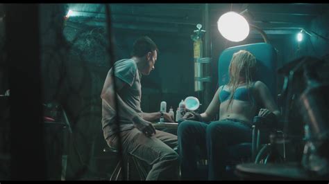 Naked Abigail Breslin In The Call