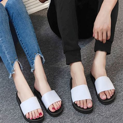 기본 스타일 남여공용 편안한 착화감 실내외화 슬리퍼 홈플러스 택배배송