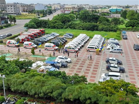 影大愛無國界退役的消防車救護車48輛跨海送抵烏克蘭 蕃新聞