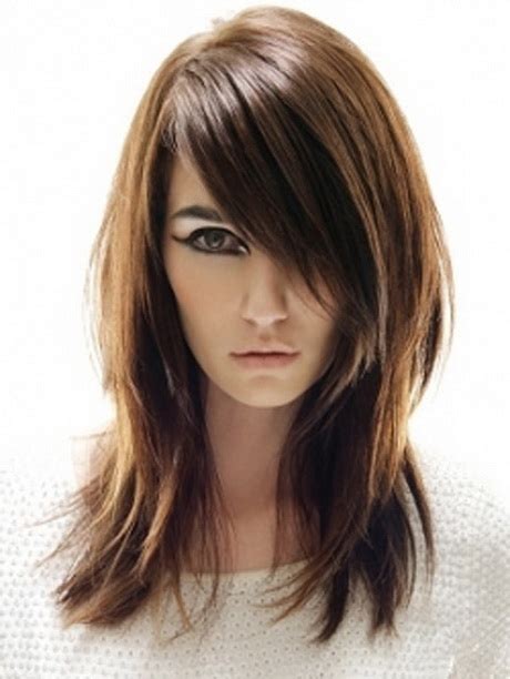 Medium Haircuts For Heart Shaped Faces Style And Beauty