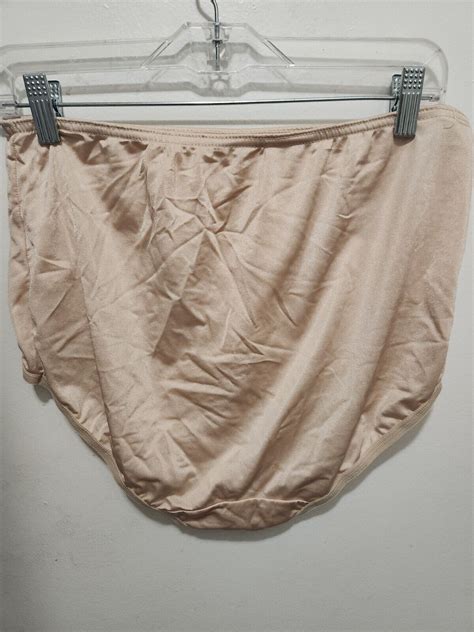 Vtg Vanity Fair Lace Applique Full Cut Beige Nylon Gusset Brief Panties