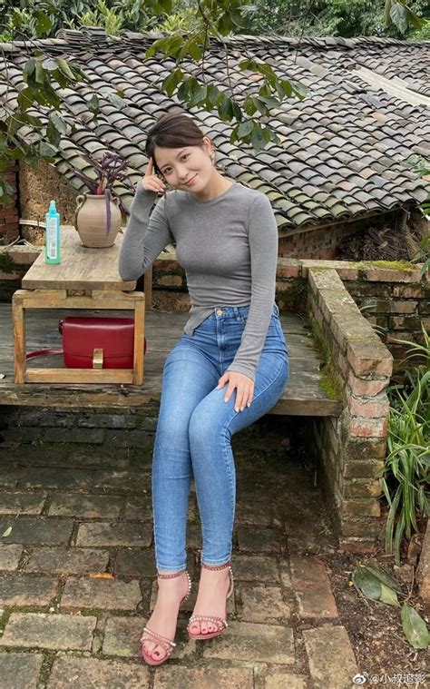 Ladys Style에 있는 Y Ootsubo님의 핀 아름다운 여자 여성 청바지 몸매좋은 여자