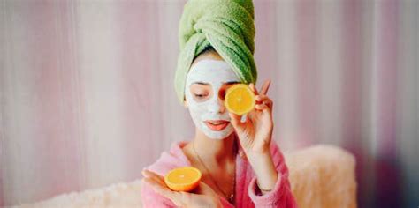 How To Give Yourself A Facial In 10 Steps Yourtango