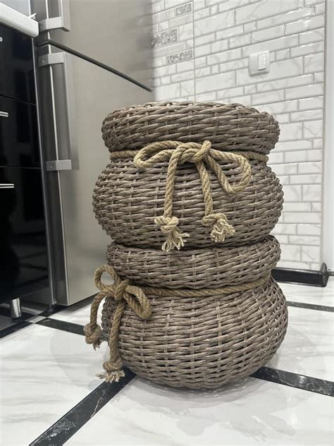 Обʼємне кашпо з ротангу з бантом колір лоза 16л — цена 800 грн в каталоге Горшки для растений