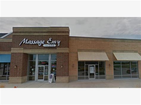 Naperville Assault Among Massage Envy Sex Abuse Claims Naperville Il