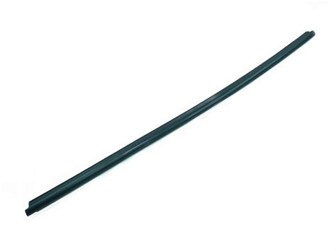 Listwa zgarniająca drzwi lewe przód HYUNDAI GETZ Części ASO 82210-1C001