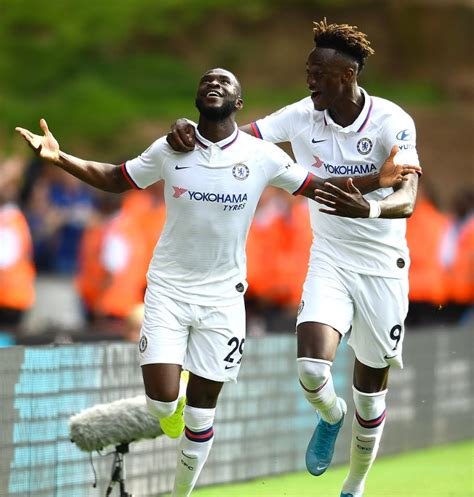 高清图：亚伯拉罕戴帽喜笑颜开 兰帕德开心挥拳 搜狐大视野 搜狐新闻