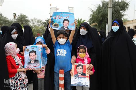 استقبال از پیکر شهید احسان کربلایی‌پور در اهواز