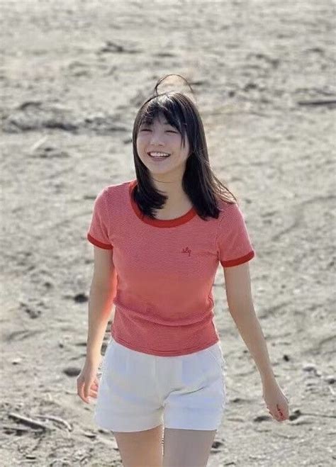 冨里奈央おしゃれまとめの人気アイデアPinterestgunsnrose 美女 画像 富里 乃木坂 画像