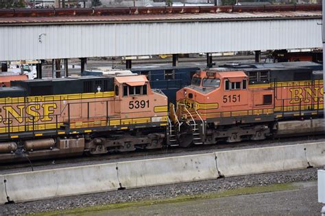 Railfanning Vancouver Washington And Albina Yard Railfan Amino Amino
