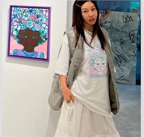 황신혜 핀 꽂고 10년은 젊어졌네 우아한 롱스커트 베스트 패션 스타와 패션