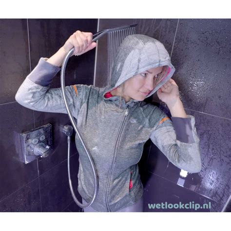 142 Katie 4k Wetlookclip