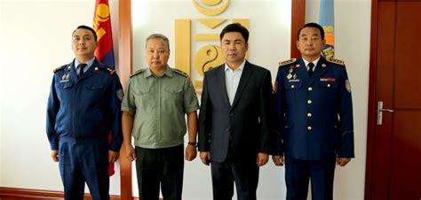 Засаг дарга Н Наранбаатарт бэлтгэл дэд хурандаа цол олголоо