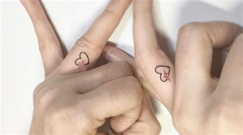 Tatuajes para hermanas minimalistas varios diseños Tatuantes