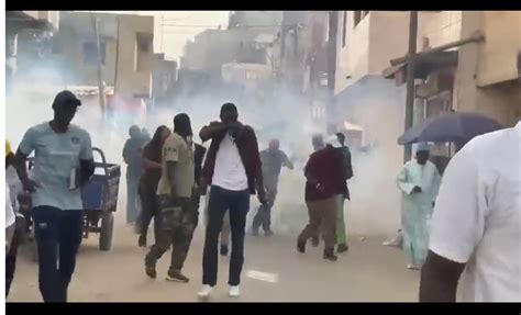 Campagne à Yoff Le convoi de Khalifa Ababacar Sall gazé par les