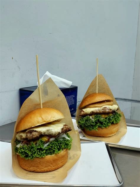 高雄美食 苓雅必吃美式漢堡店🍔 ｜ Popo筆記