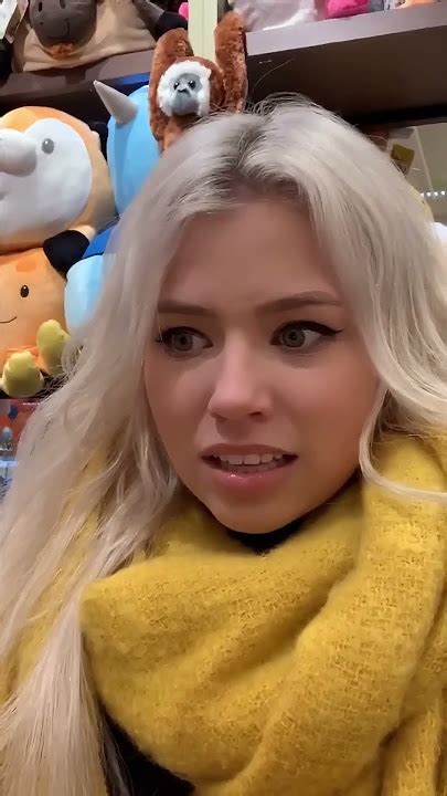 Hot Sexy Datrie Bikini Pics