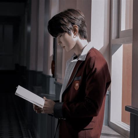 Hwang Inyeop Aesthetic ╰─ 𝐣𝐚𝐣𝐚𝐧𝐠 Kdrama Aktör Fotoğraf