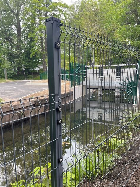 Hampshire Mesh Fencing And Gates Fencing From Fernden