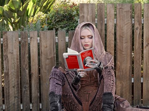 Grimes Claire Boucher Grimes Celebs Grimes And Elon Musk Their