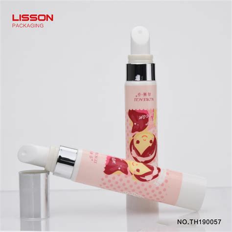 Cute Girl Lip Gloss Tube Sample Lisson Cosmetic Tube
