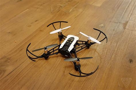 An Eight Year Old Reviews A Codeable Parrot Drone The Verge