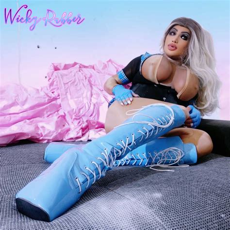 Rubberwoman