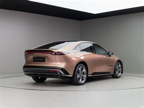 เปิดขายจีนเริ่ม 661000 บาท All New Mazda Ez 6 ซีดานไฟฟ้าล้วน และ ปลั๊ก