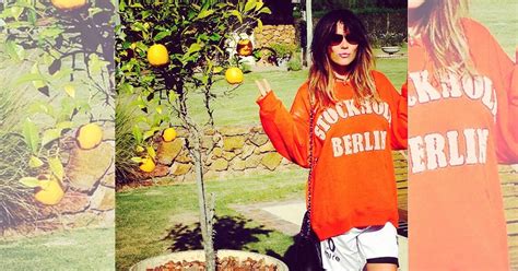 El look masculino de Karina Jelinek con qué hombre pasó la noche Infobae