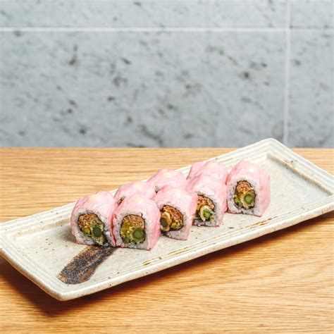 Vegetable Roll Sake Restaurant And Bar
