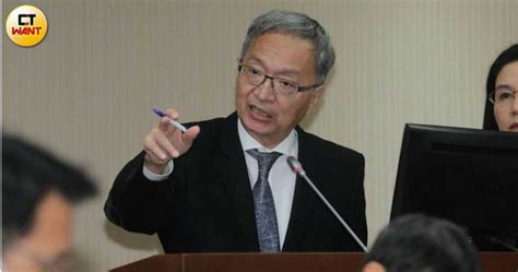掛號費上限取消！基層診所「嫌貴就離開」 立委喊「收回成命」薛瑞元這樣回 生活 Ctwant