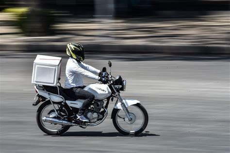 Estos Son Los Documentos Que Los Motociclistas Necesitan Para Circular En Las Vialidades De