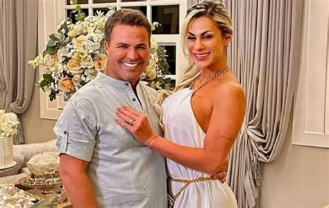 Cantor Eduardo Costa Se Casa Com Mariana Polastrelli