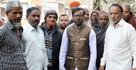 ‘একতারা নিয়ে প্রচারণায় হিরো আলম