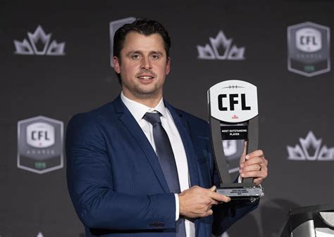 Here Are Your 2022 Cfl Award Winners Zach Collaros Goes Back To Back