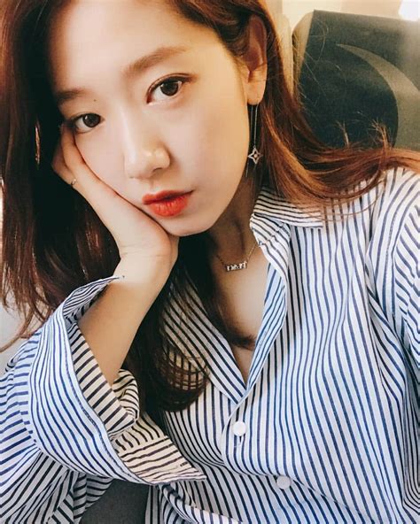 パク・シネさんのインスタグラム写真 パク・シネinstagram「마카오 ️ Swarovski 크리스탈트리점등식🎄