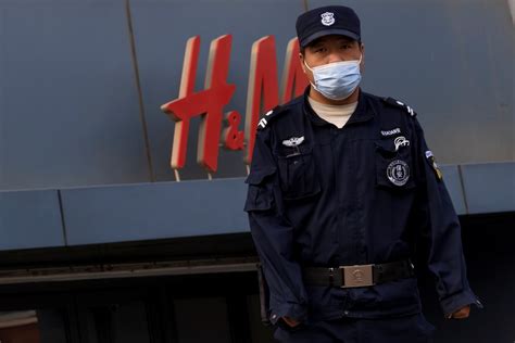 曾表态拒用“新疆棉” Handm事隔16个月重返“天猫” — 普通话主页